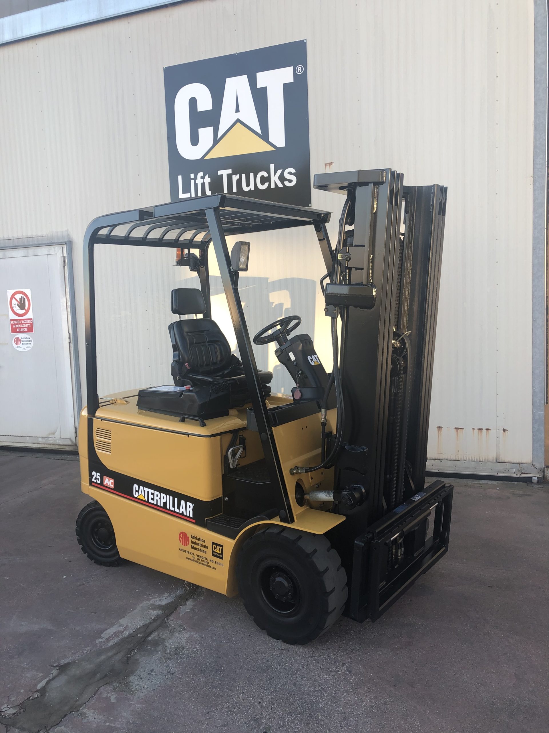 CAT EP25K Pac - Adriatica Industriale Macchine