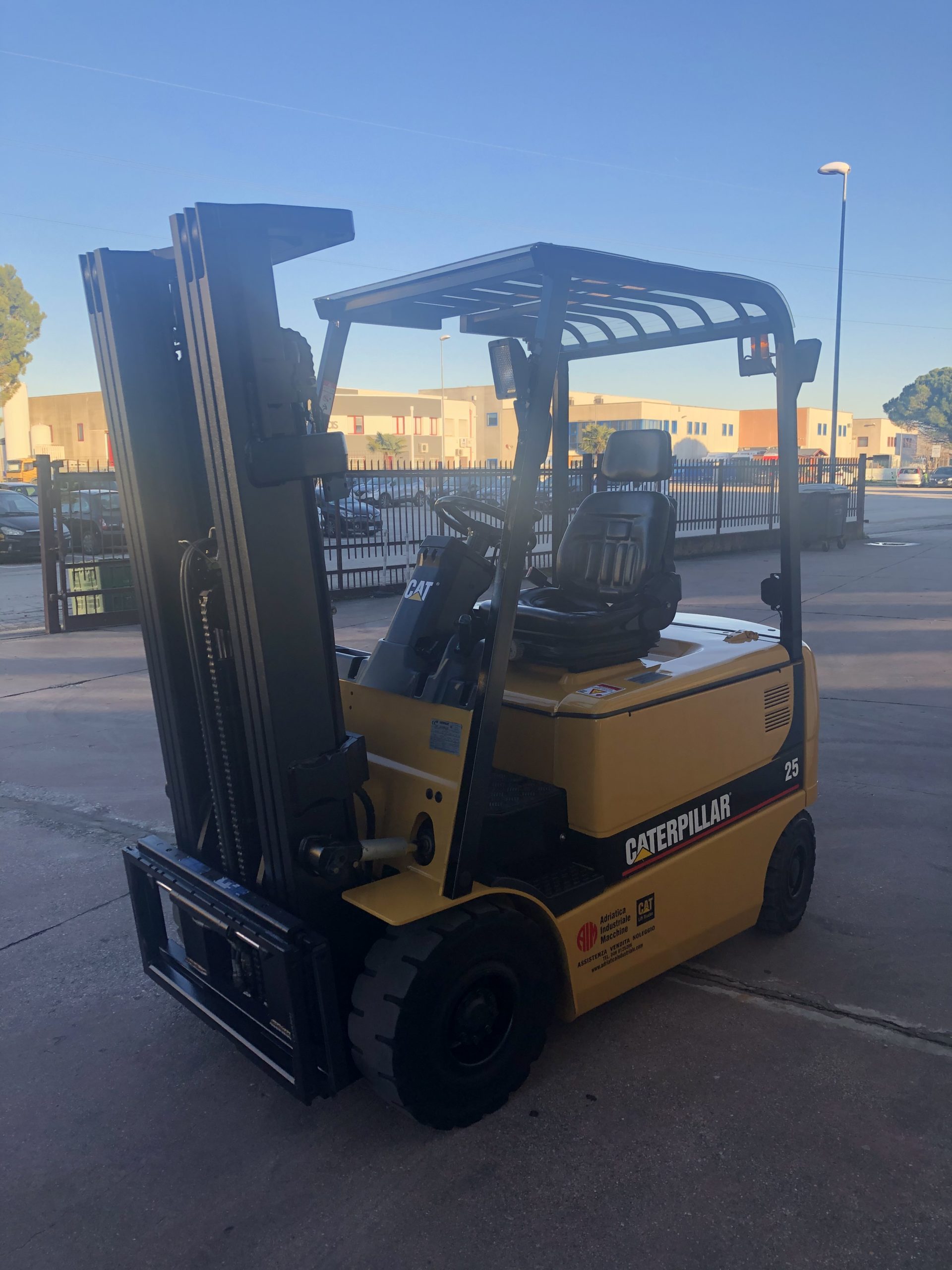 CAT EP25K Pac - Adriatica Industriale Macchine